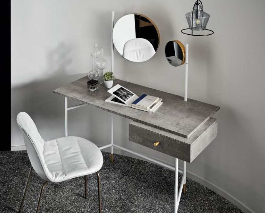 Buy Swing Ceiling Light Online in London, UK | Denelli Italia