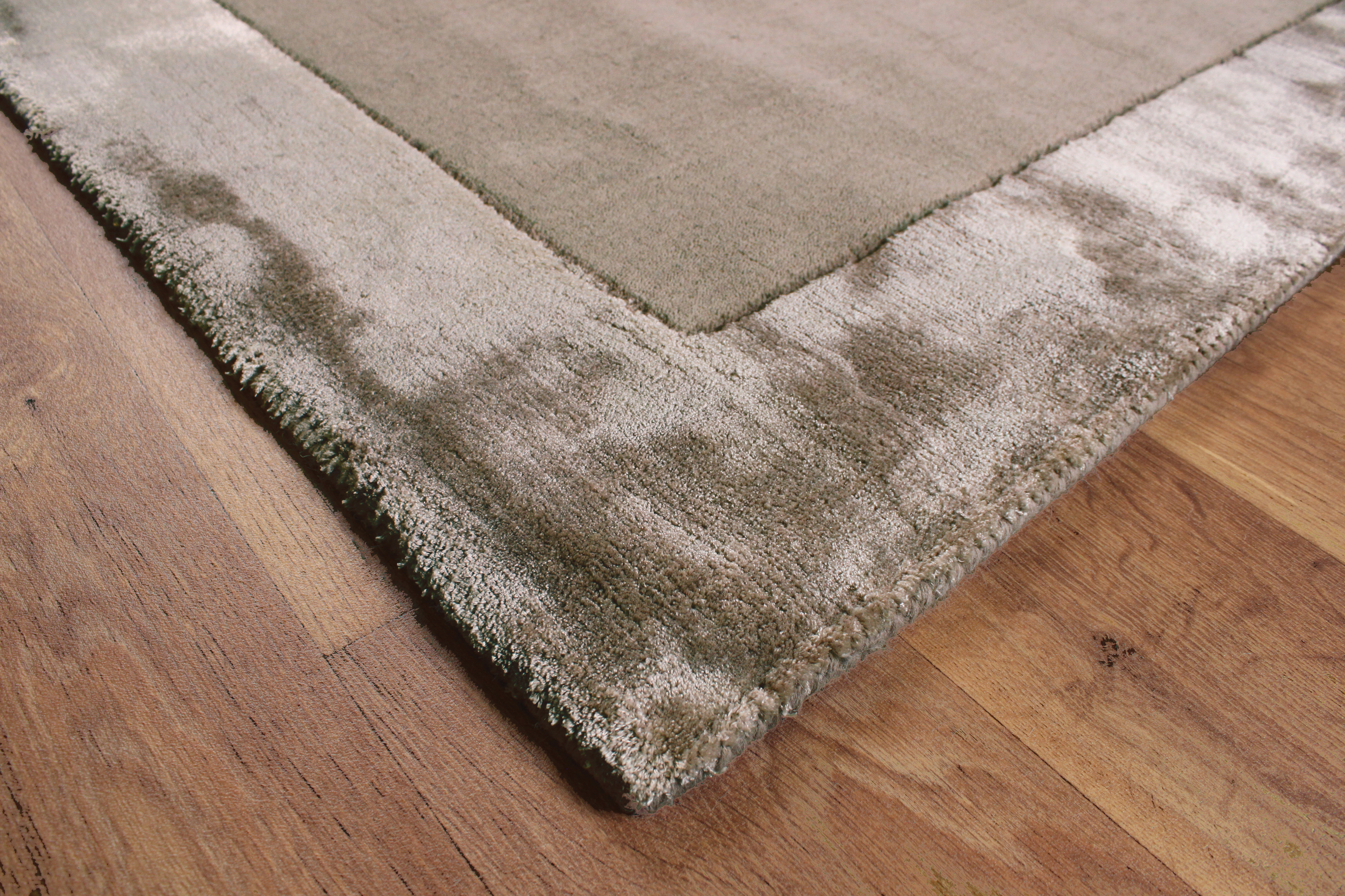 Buy Epson Taupe Rug Online in London, UK | Denelli Italia